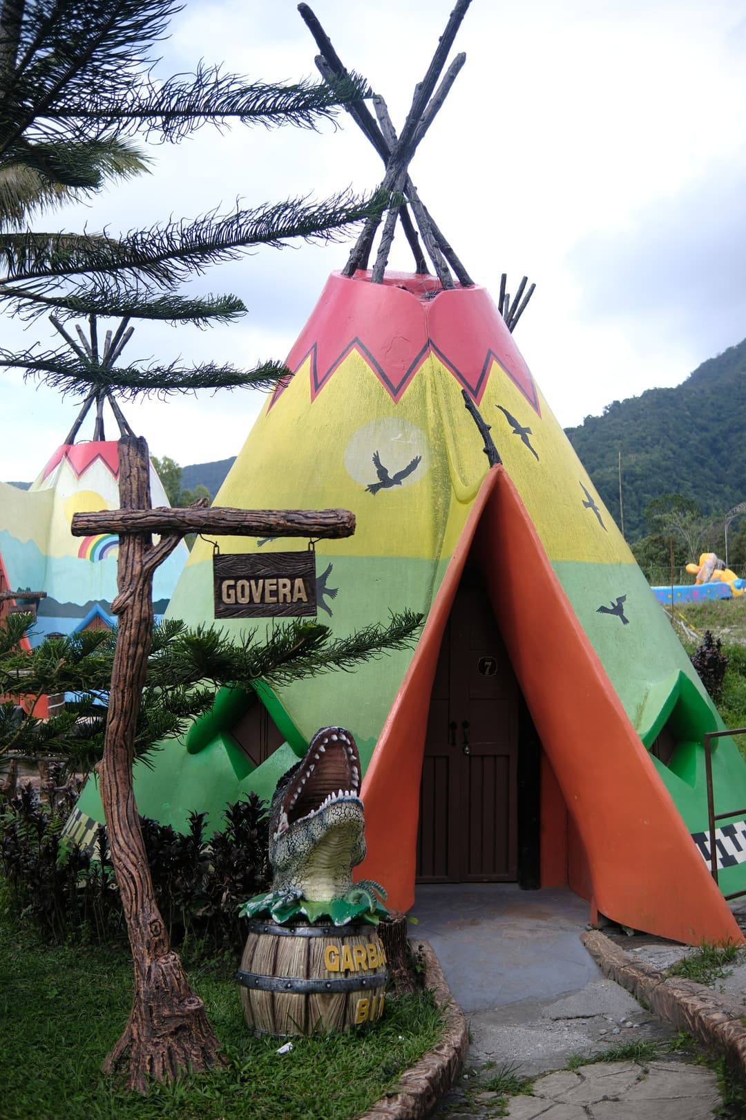 Campuestohan - TEEPEE HUT